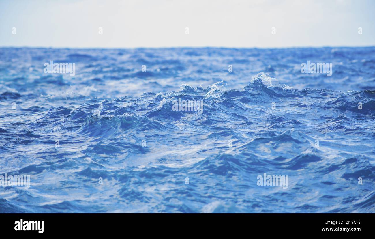 Tropical blue ocean in Hawaii. Summer sea in clean and clear water from ...