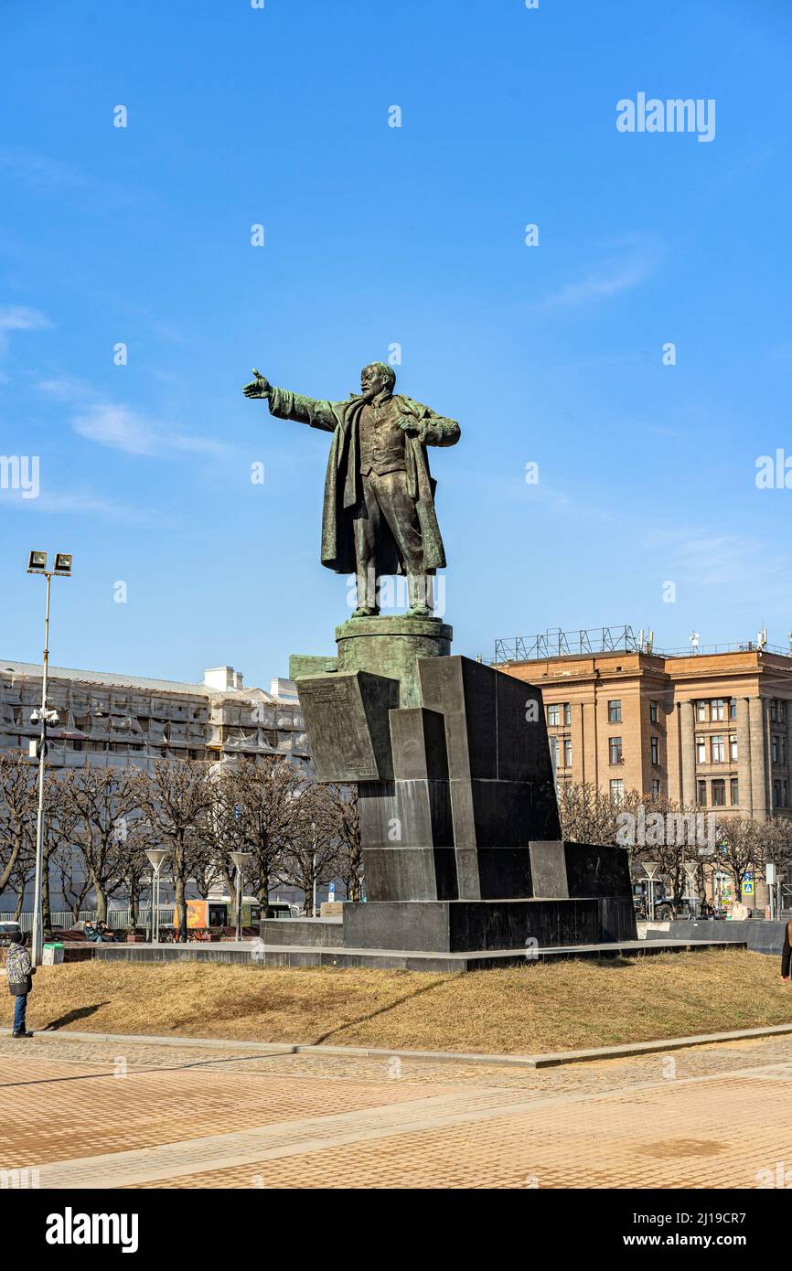 03/22/2022 13:35 pm Russia St. Petersburg Lenin Square near the Finland ...