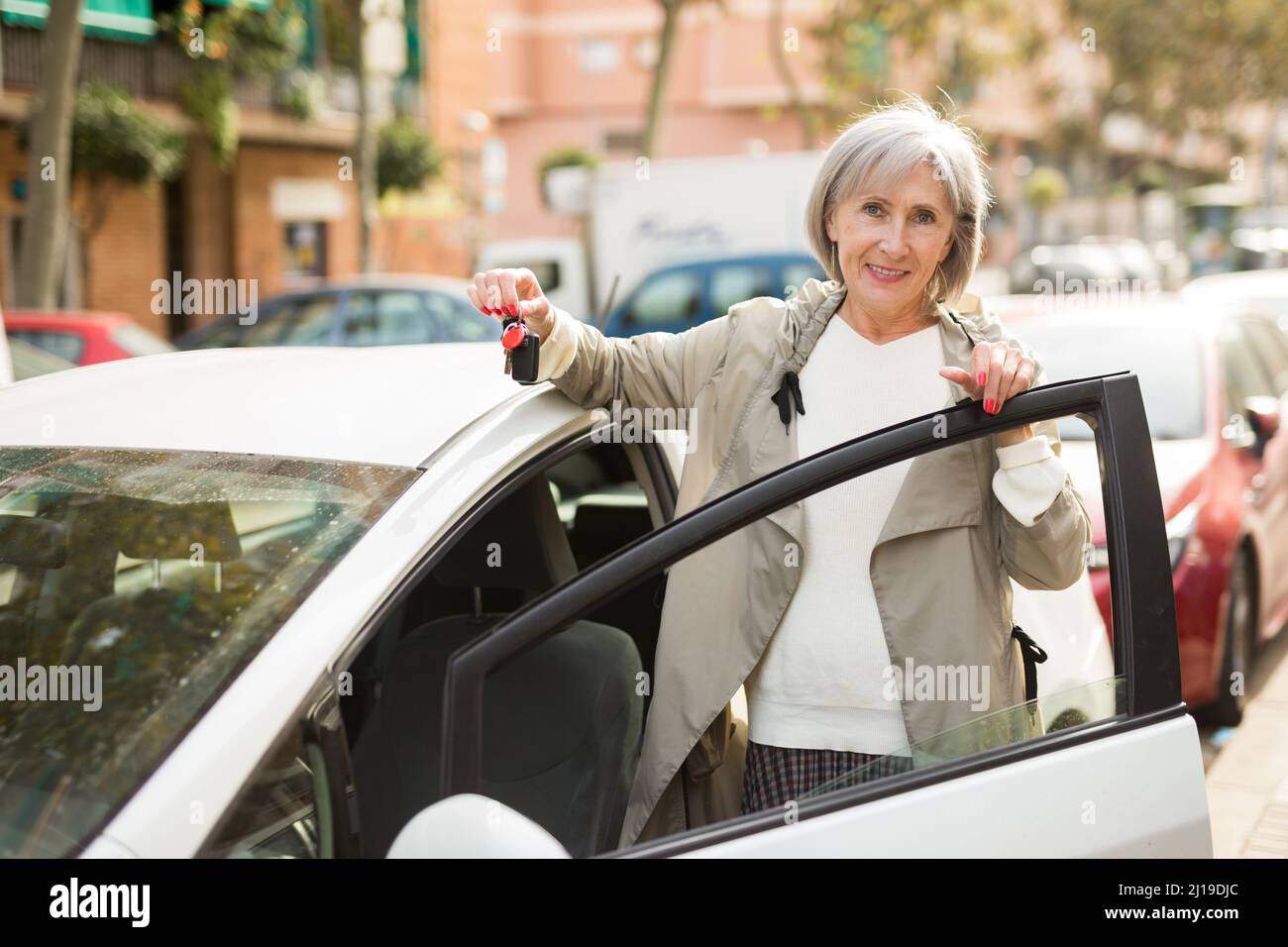 Mature adult 60s 70s hi-res stock photography and images - Alamy