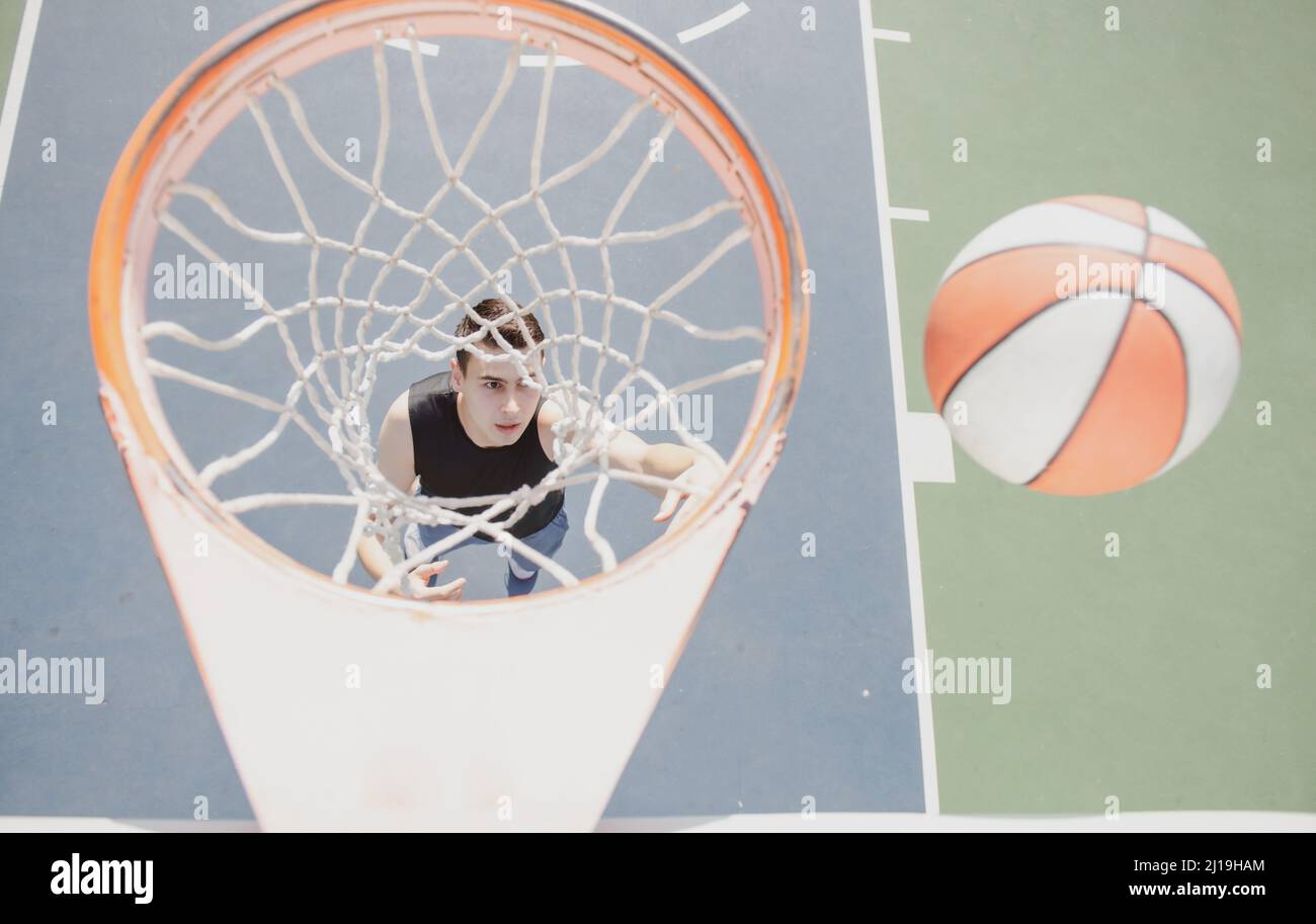 Basket ball dunk top view hi-res stock photography and images - Alamy