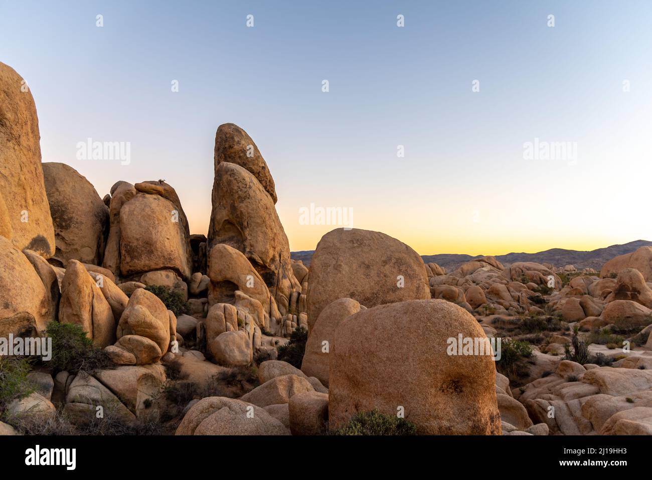 Beautiful landscape in the Californian desert during fall months ...