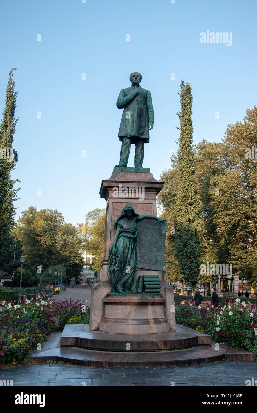 Statue of Johan Ludwig Runeberg by his son Walter in. Esplanadi city ...