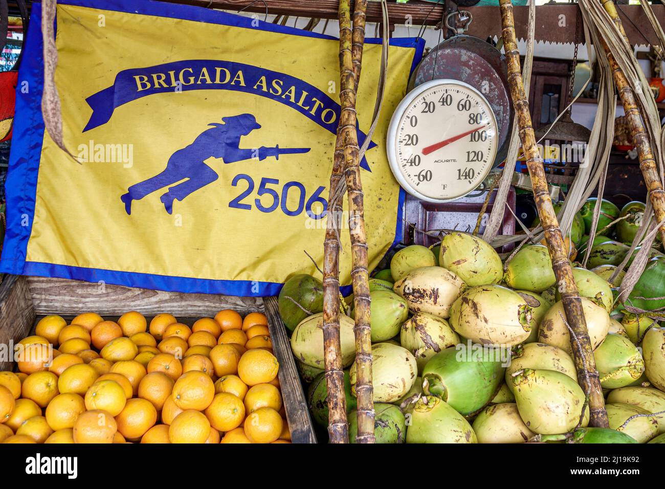 Los pinareños fruteria hi-res stock photography and images - Alamy