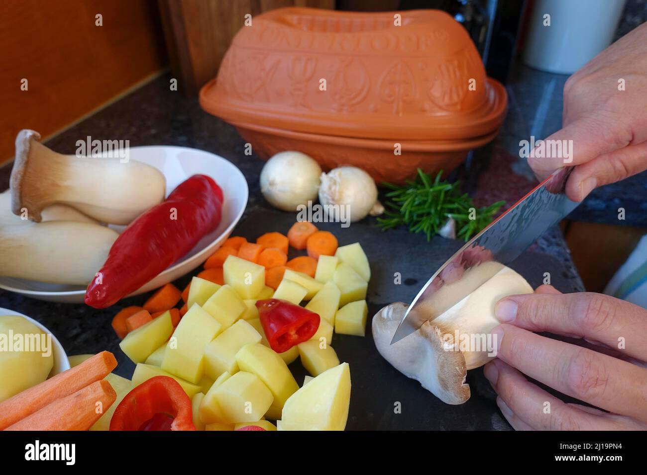 Southern German cuisine, preparing vegetables from the Roman pot ...