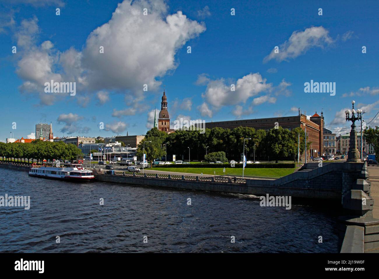 Panoramic view, Bridge, Duena (Daugava), Old town, Cathedral, Riga ...