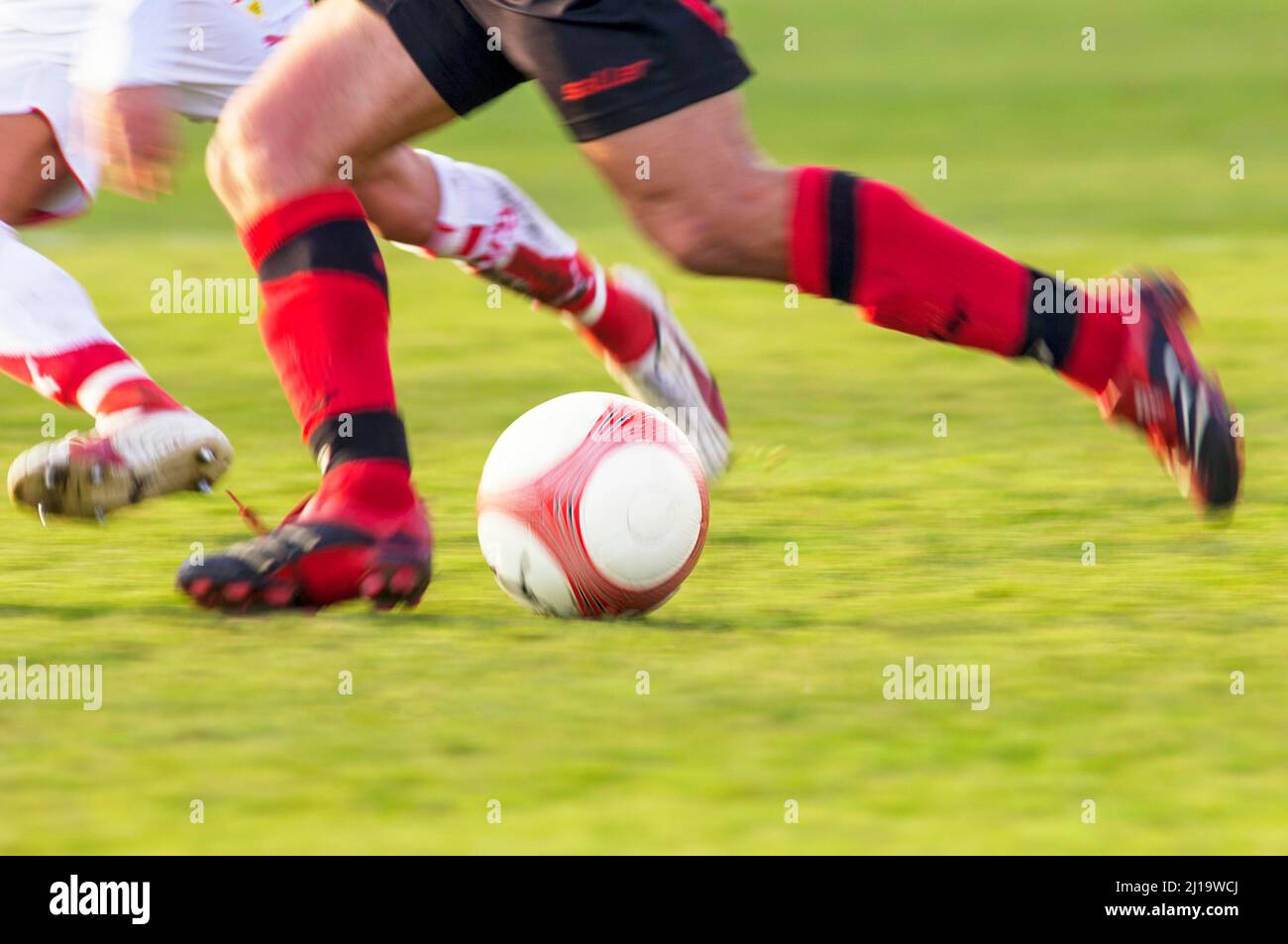 Football tackling hi-res stock photography and images - Alamy