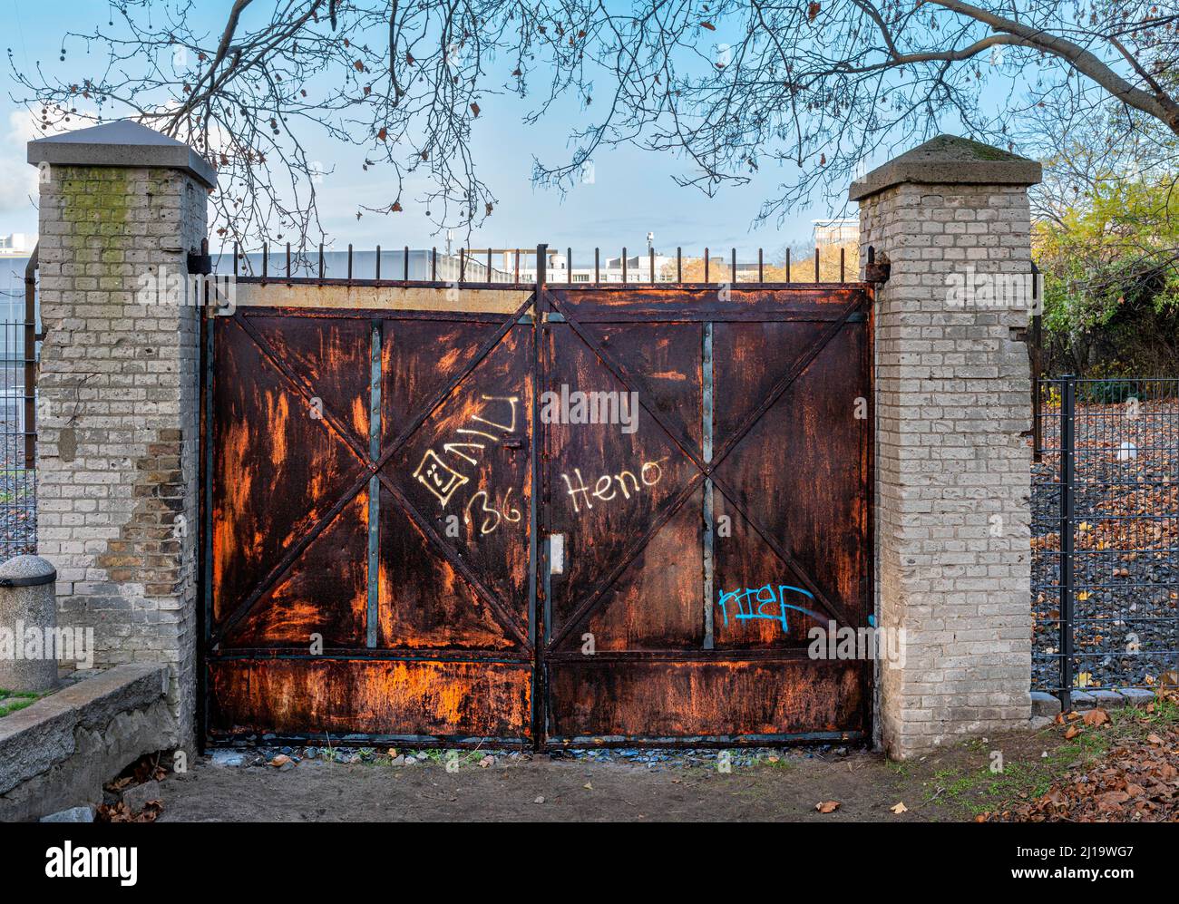 Rusty building gate hi-res stock photography and images - Alamy