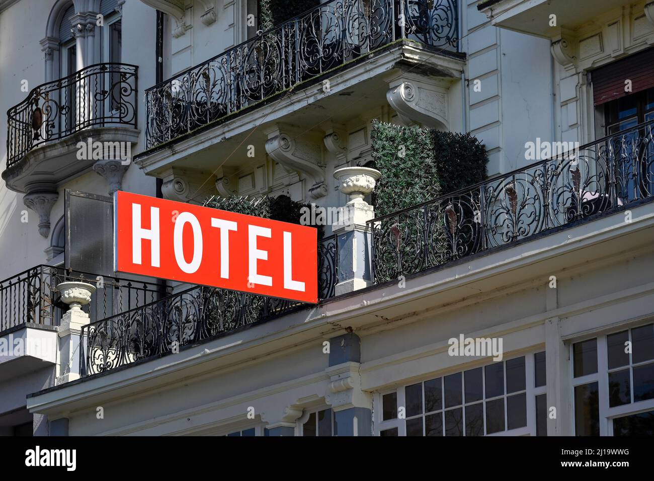 Accommodation sign hi-res stock photography and images - Alamy