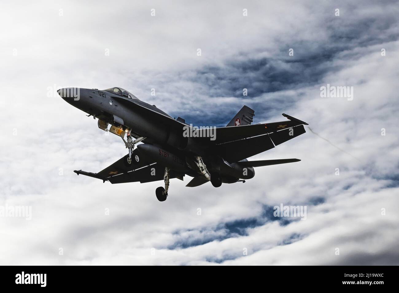 Fighter Jet Swiss Air Force, FA 18 C Hornet J-5021 Stock Photo - Alamy