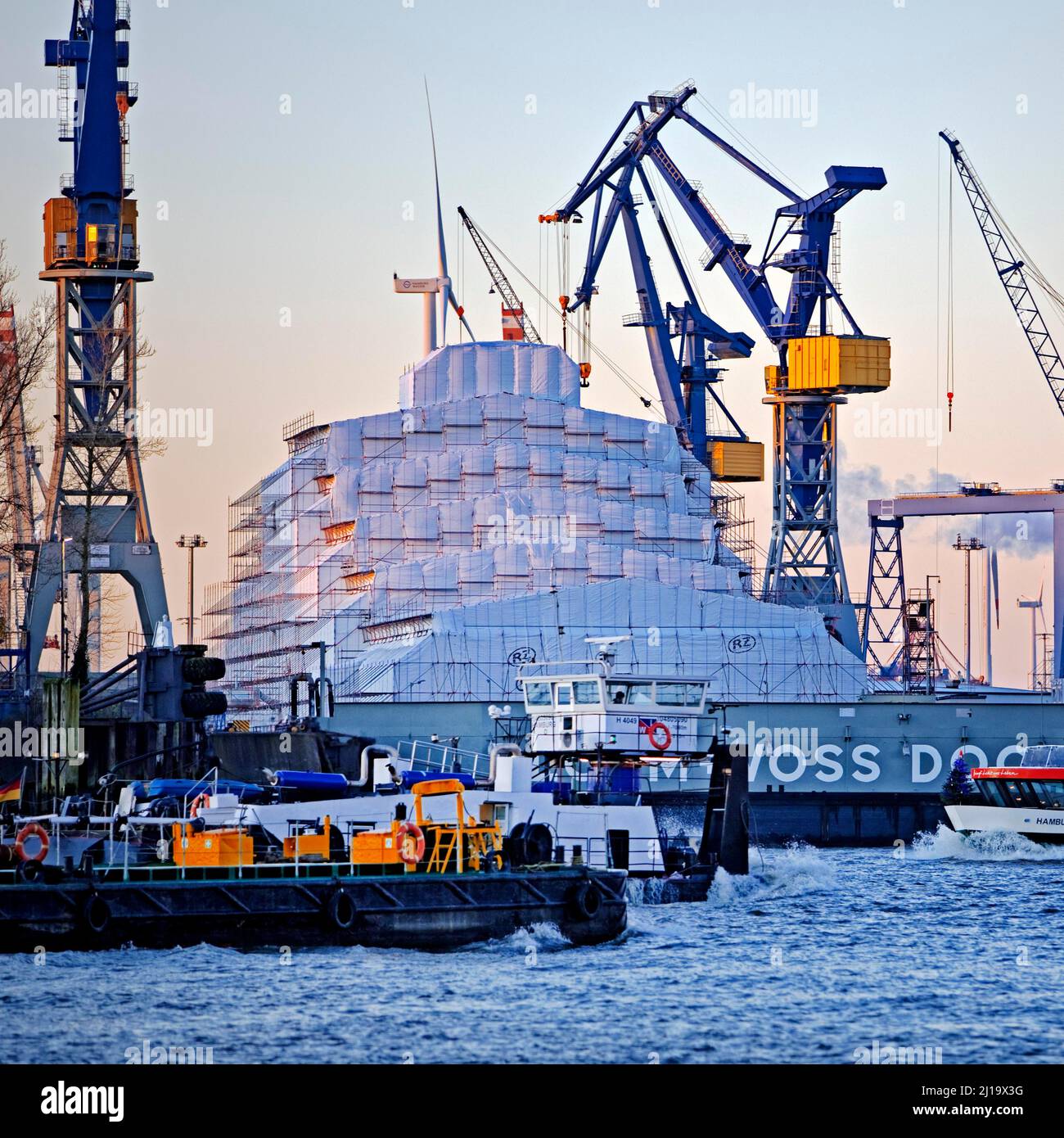 Dry dock Elbe 17 by Blohm and Voss with cranes and shipping traffic on ...