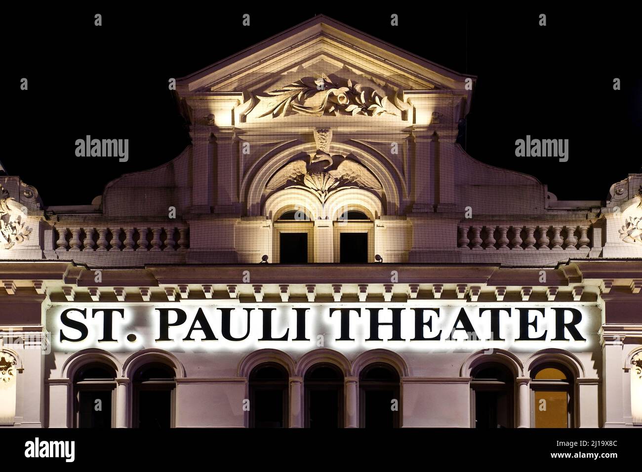 At the st pauli theatre hi-res stock photography and images - Alamy