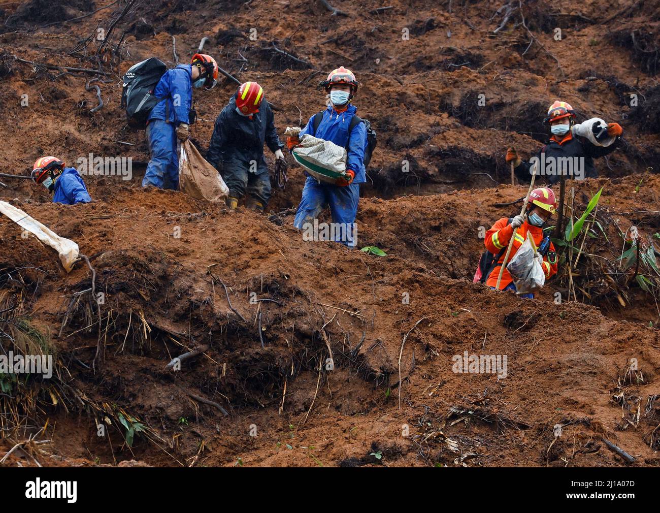 Boeing 737 800 crash china hi-res stock photography and images - Alamy