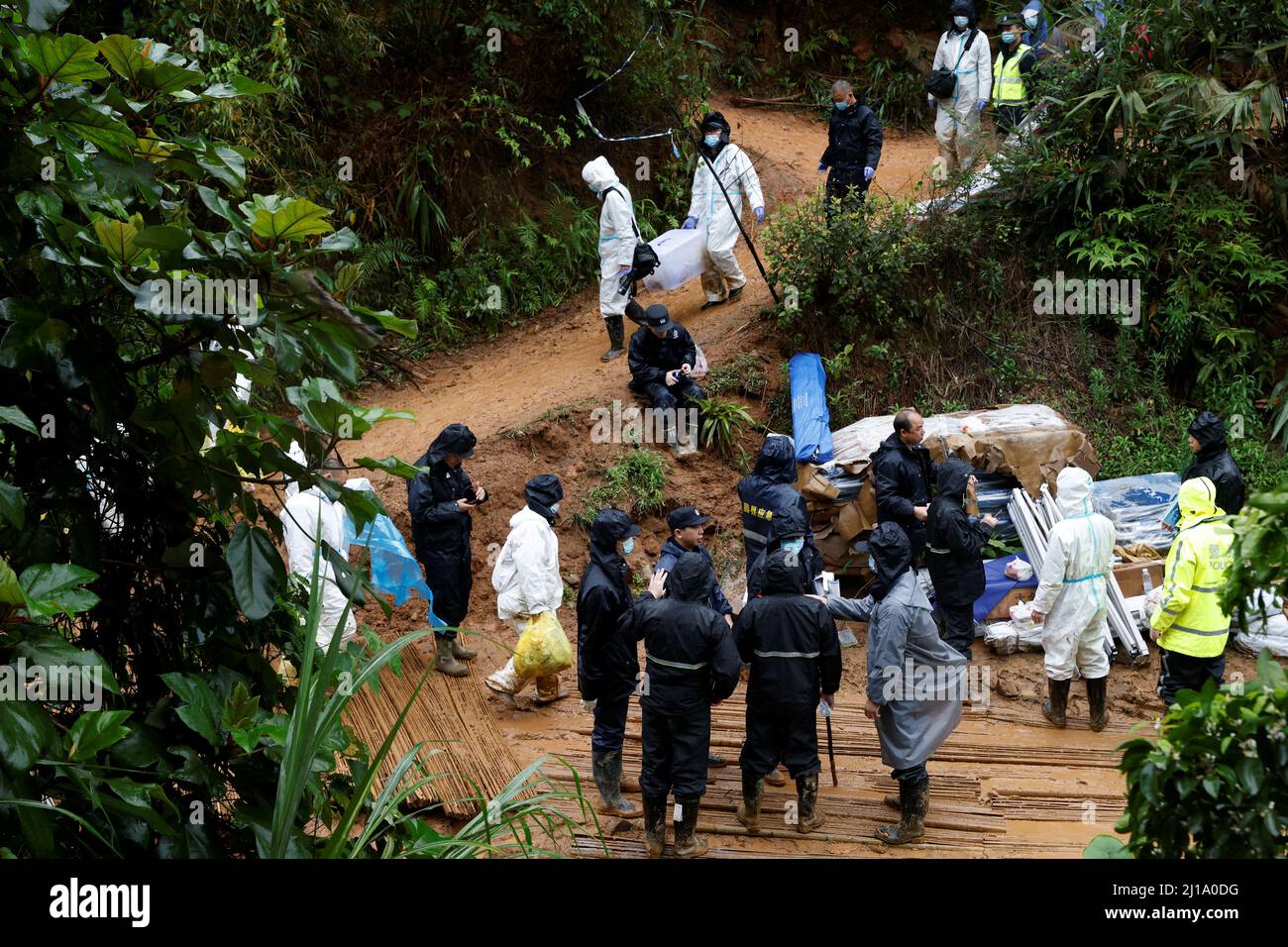 Boeing 737 800 crash china hi-res stock photography and images - Alamy