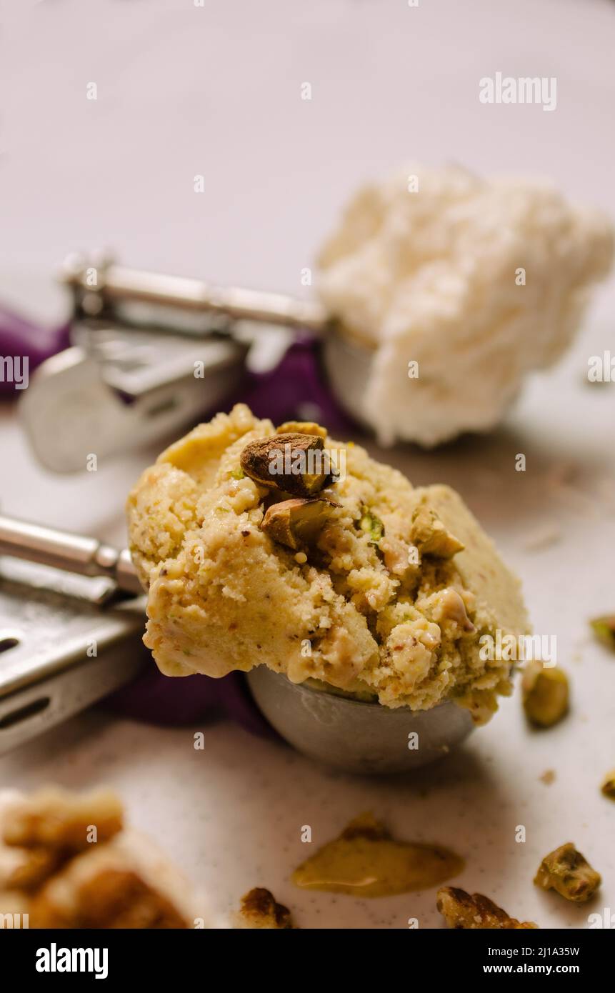Cookie and cream flavored ice cream hi-res stock photography and images ...