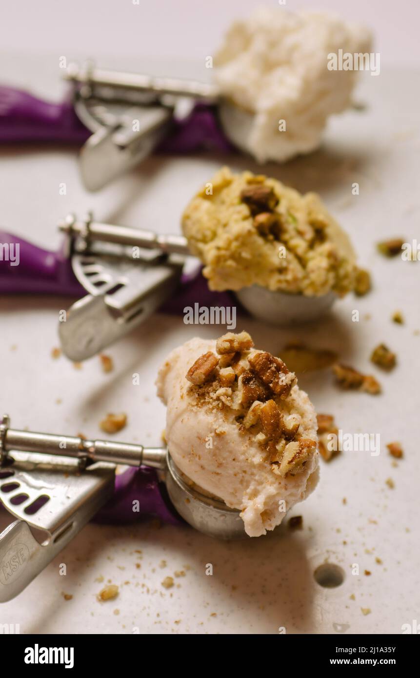Cookie and cream flavored ice cream hi-res stock photography and images ...