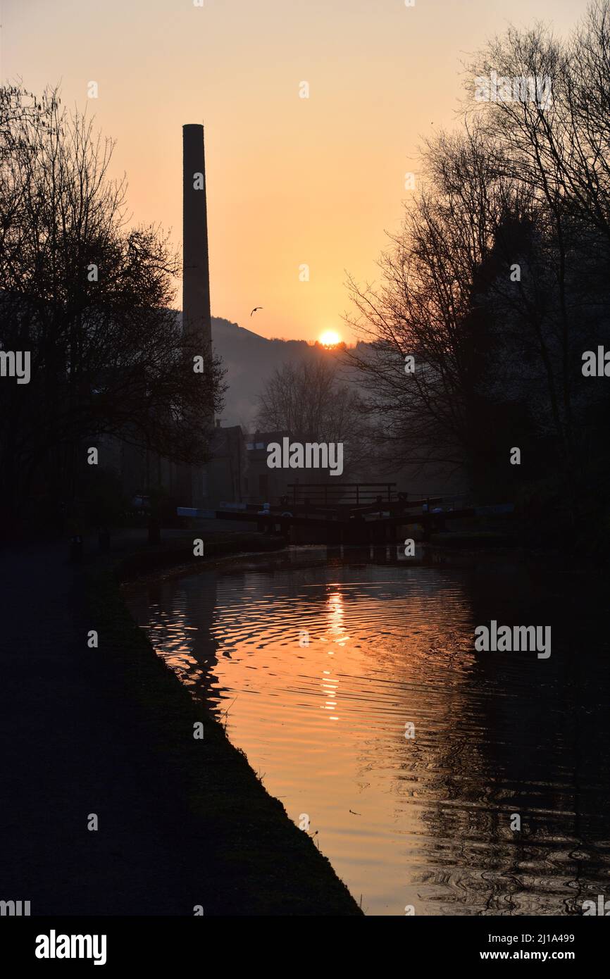 Mill Chimney reflected in the Rochdale Canal, Hebden Bridge Stock Photo ...
