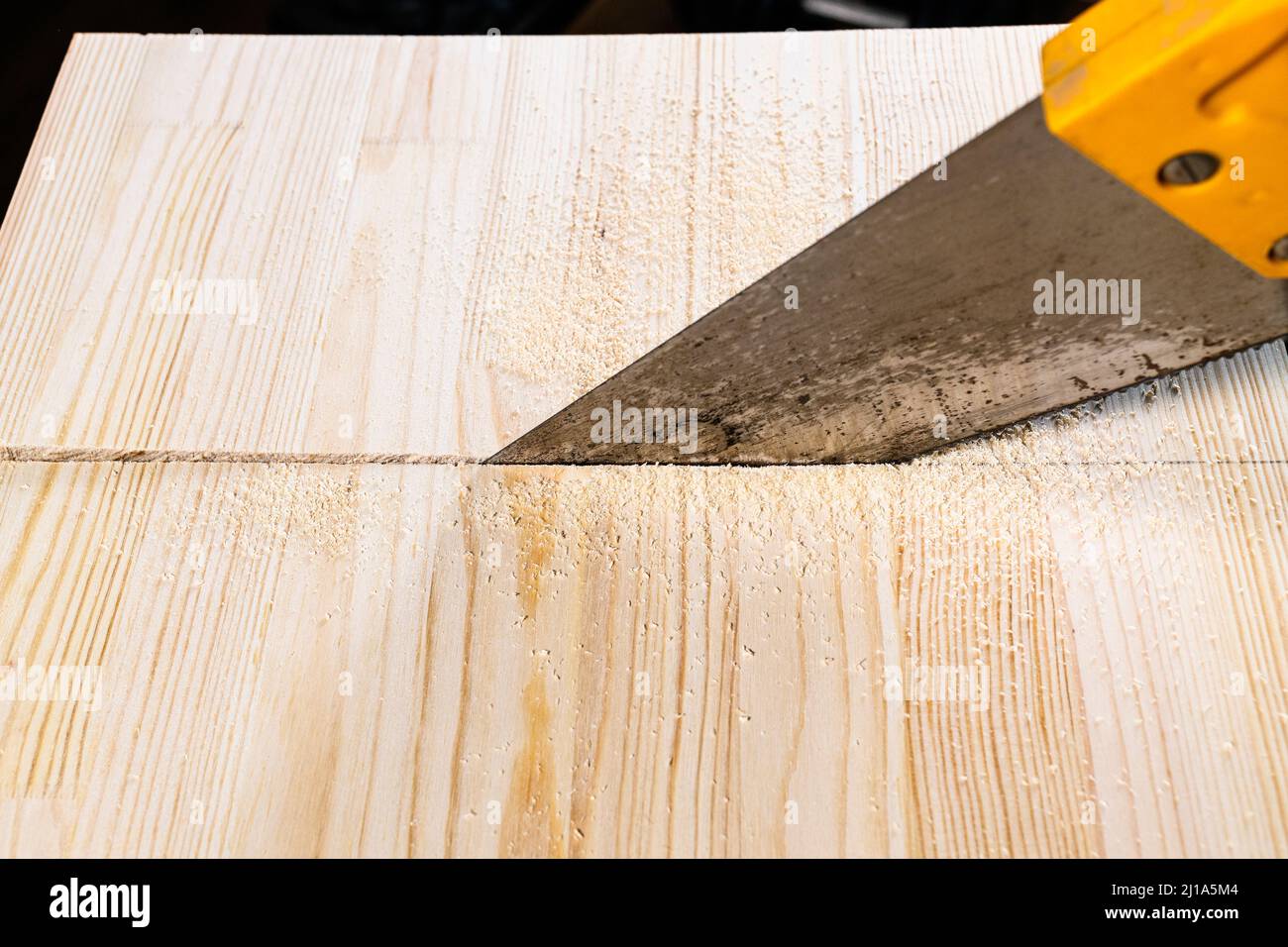 Saw sawing hi-res stock photography and images - Alamy