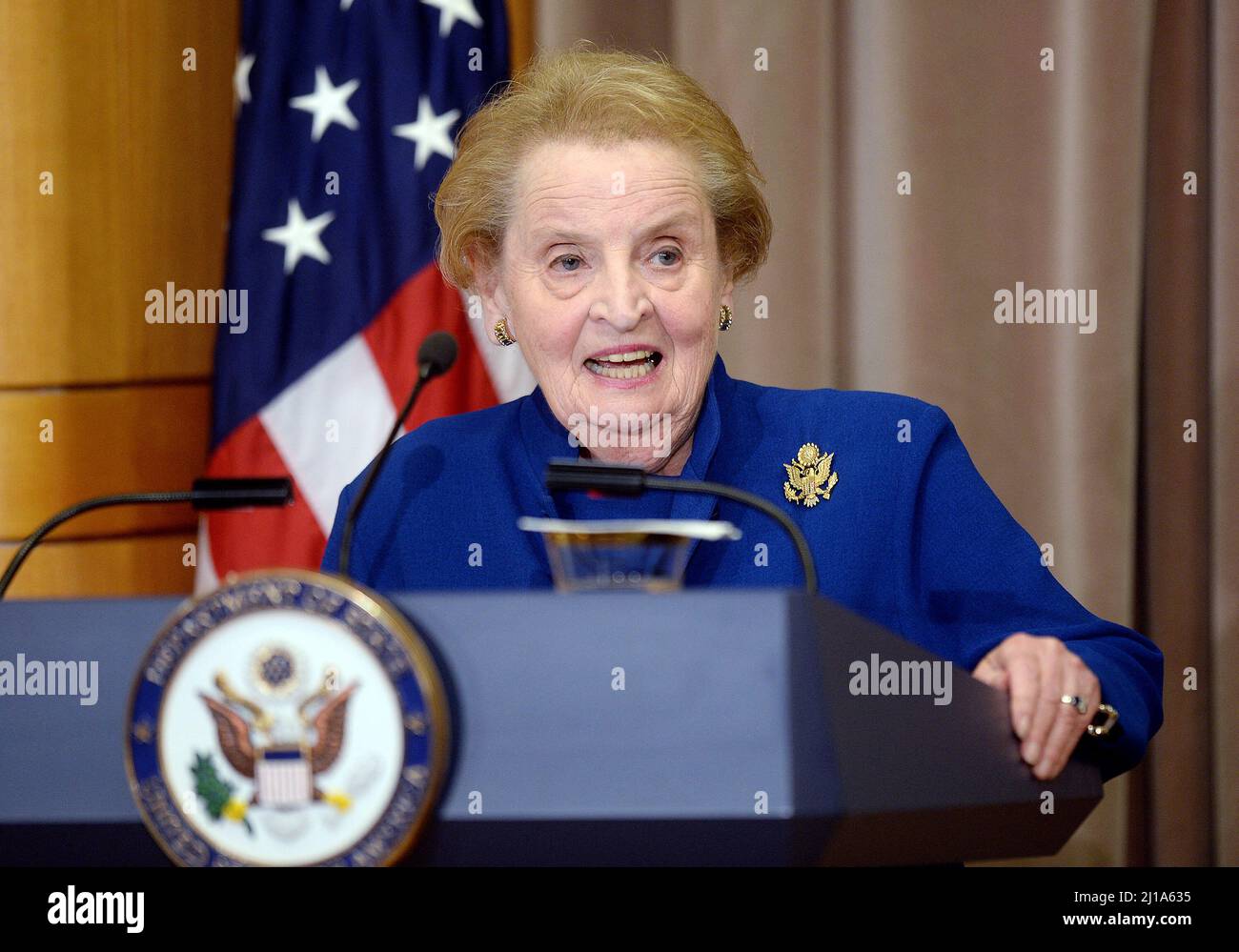 Washington dc madeleine k albright hi-res stock photography and images ...