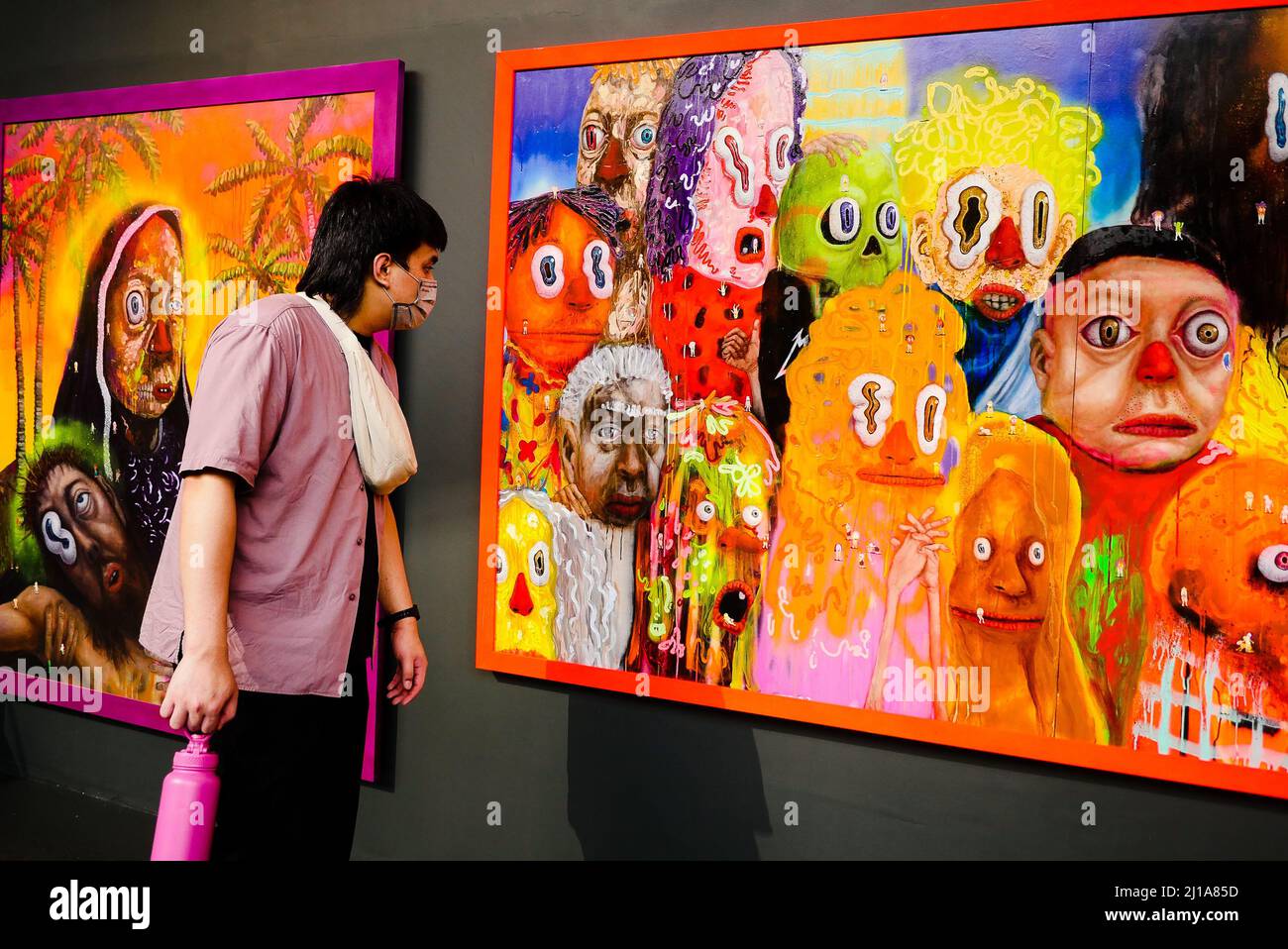 Ncr triangle hi-res stock photography and images - Alamy