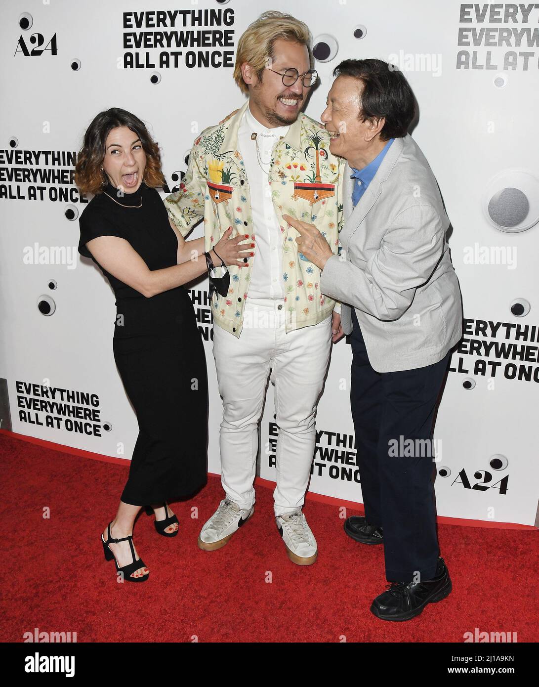 Los Angeles, USA. 23rd Mar, 2022. (L-R) Kirsten Lepore, Daniel Kwan and ...