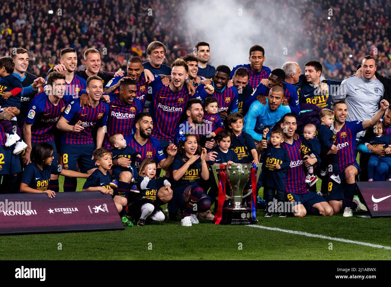 Fc barcelona team 2019 hi-res stock photography and images - Alamy