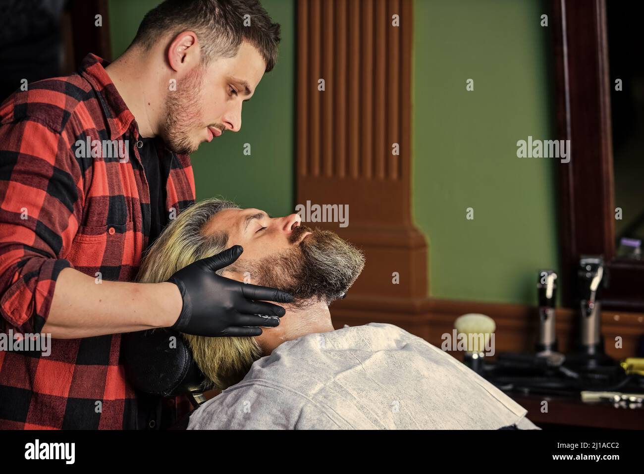 looks best. man get trendy haircut. fashionable hairdo for real men ...