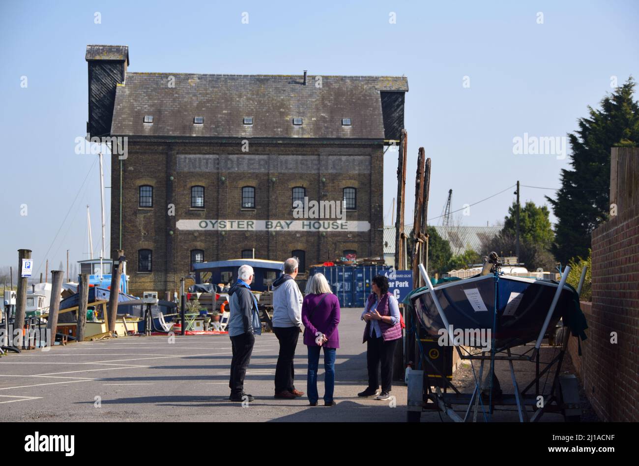 Standard quay faversham hi-res stock photography and images - Alamy