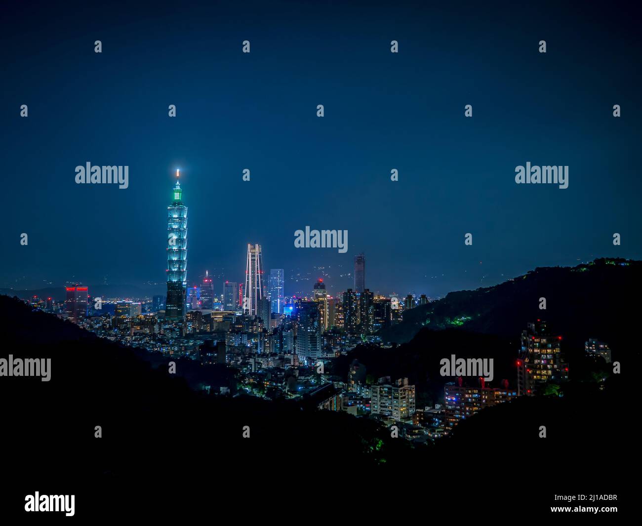 Night view of Taipei 101 and Xinyi district, Taipei Stock Photo - Alamy
