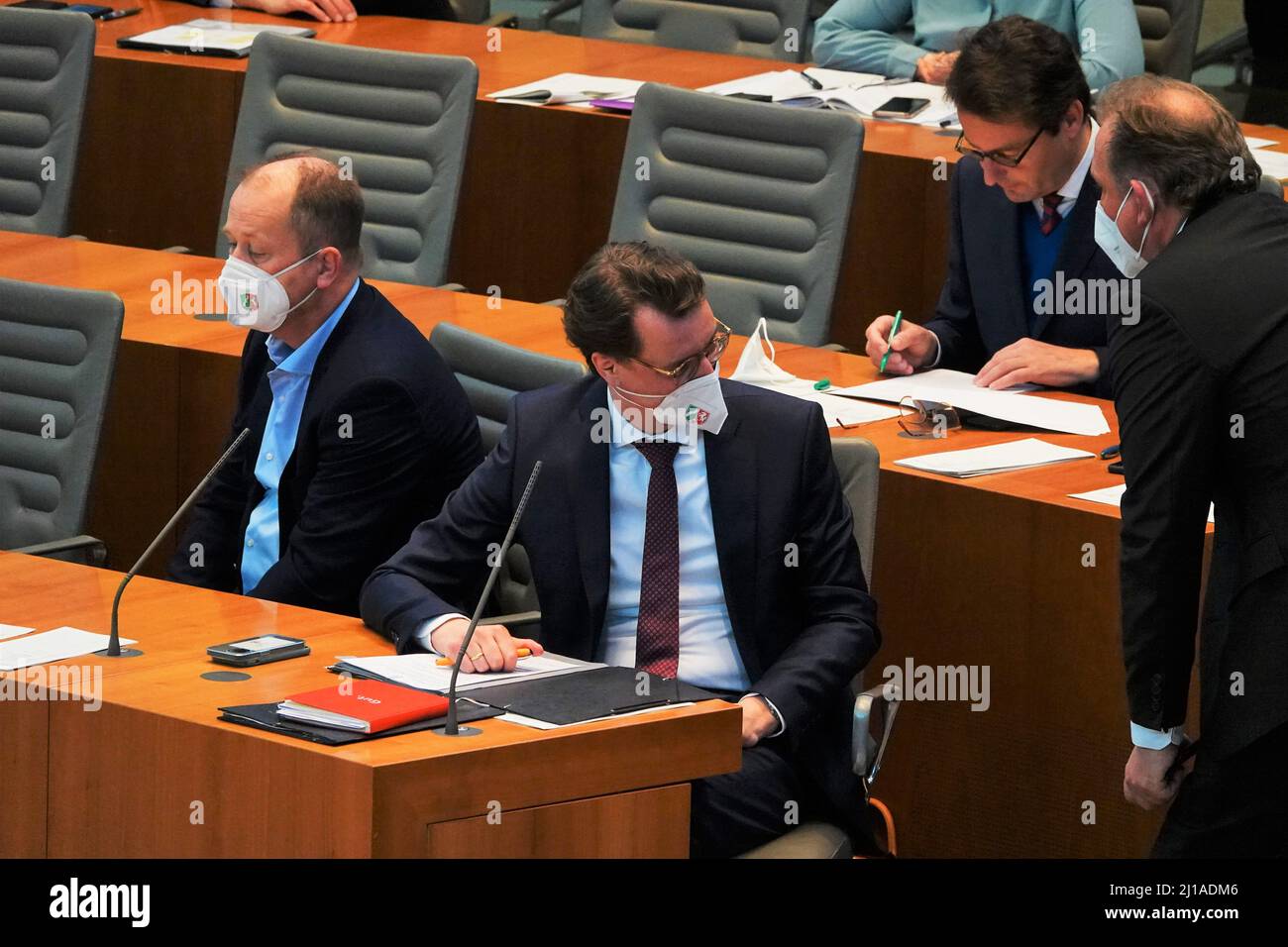 Duesseldorf, Germany. 24th Mar, 2022. Hendrik Wüst (M, CDU), Minister ...