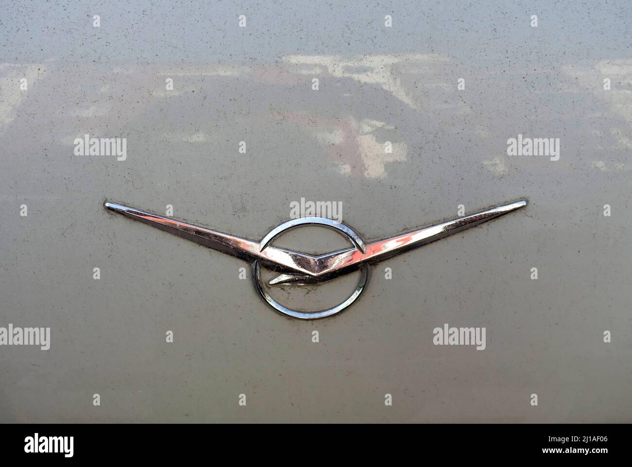 Uaz Logo