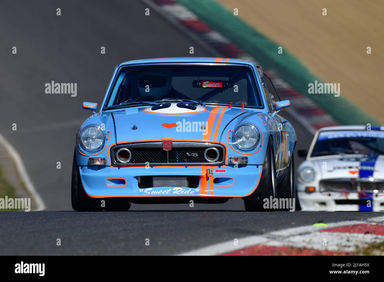 Simon Cripps, MG BGT V8, BCV8 Championship, a twenty minute race ...