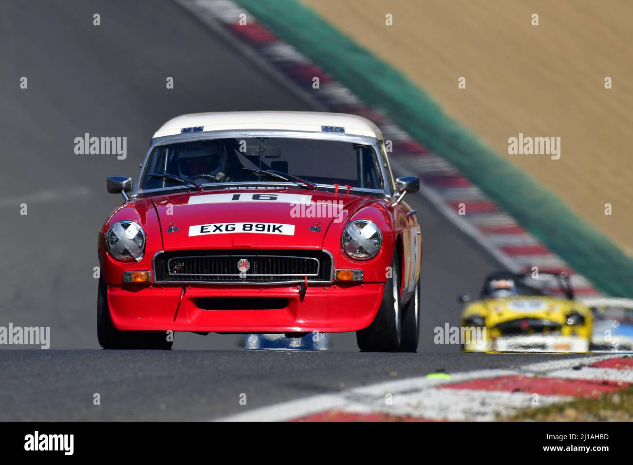 James Walpole, MG B Roadster, BCV8 Championship, a twenty minute race ...