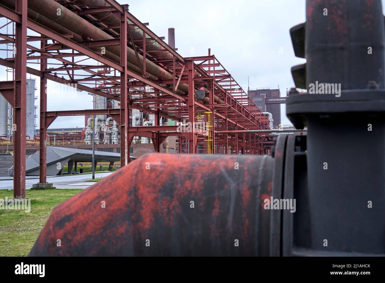 Pipe conveyor hi-res stock photography and images - Alamy