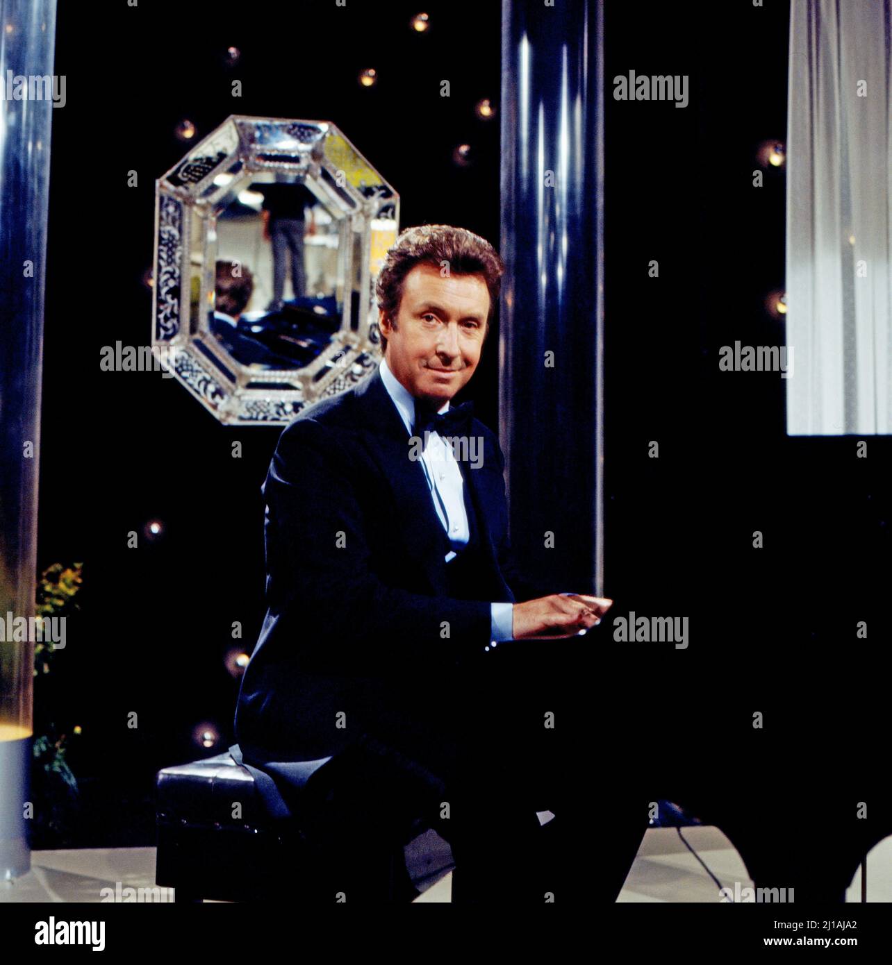 Peter alexander 1977 hi-res stock photography and images - Alamy