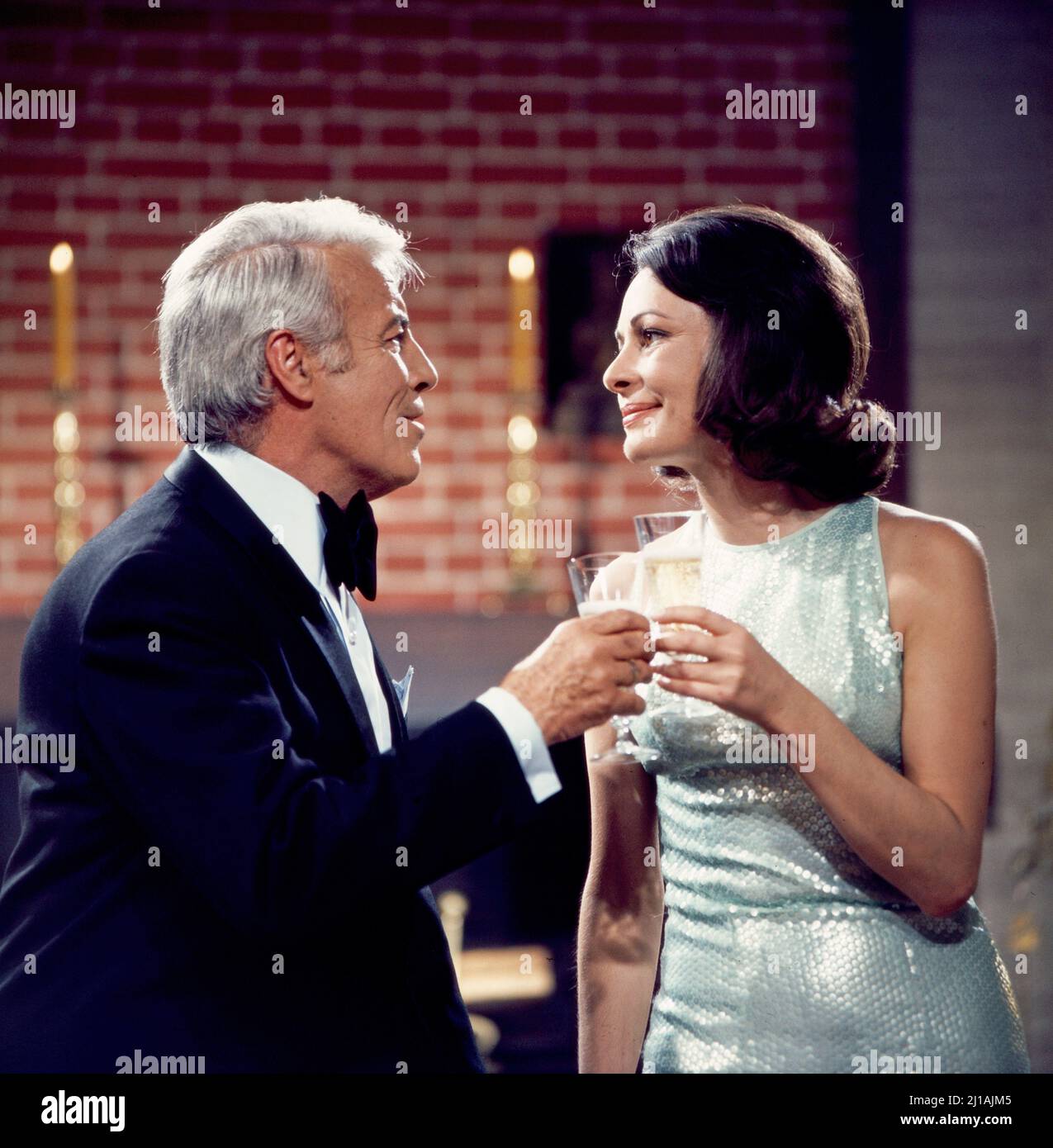 Hochzeitsnacht im Paradies, Fernsehfilm nach der Operette von Friedrich ...