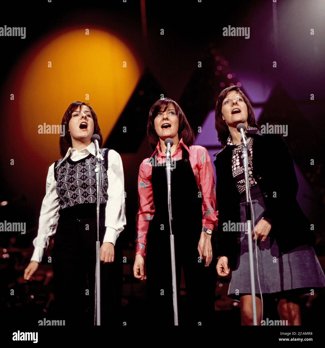 Elaine and evelyn wilson hi-res stock photography and images - Alamy