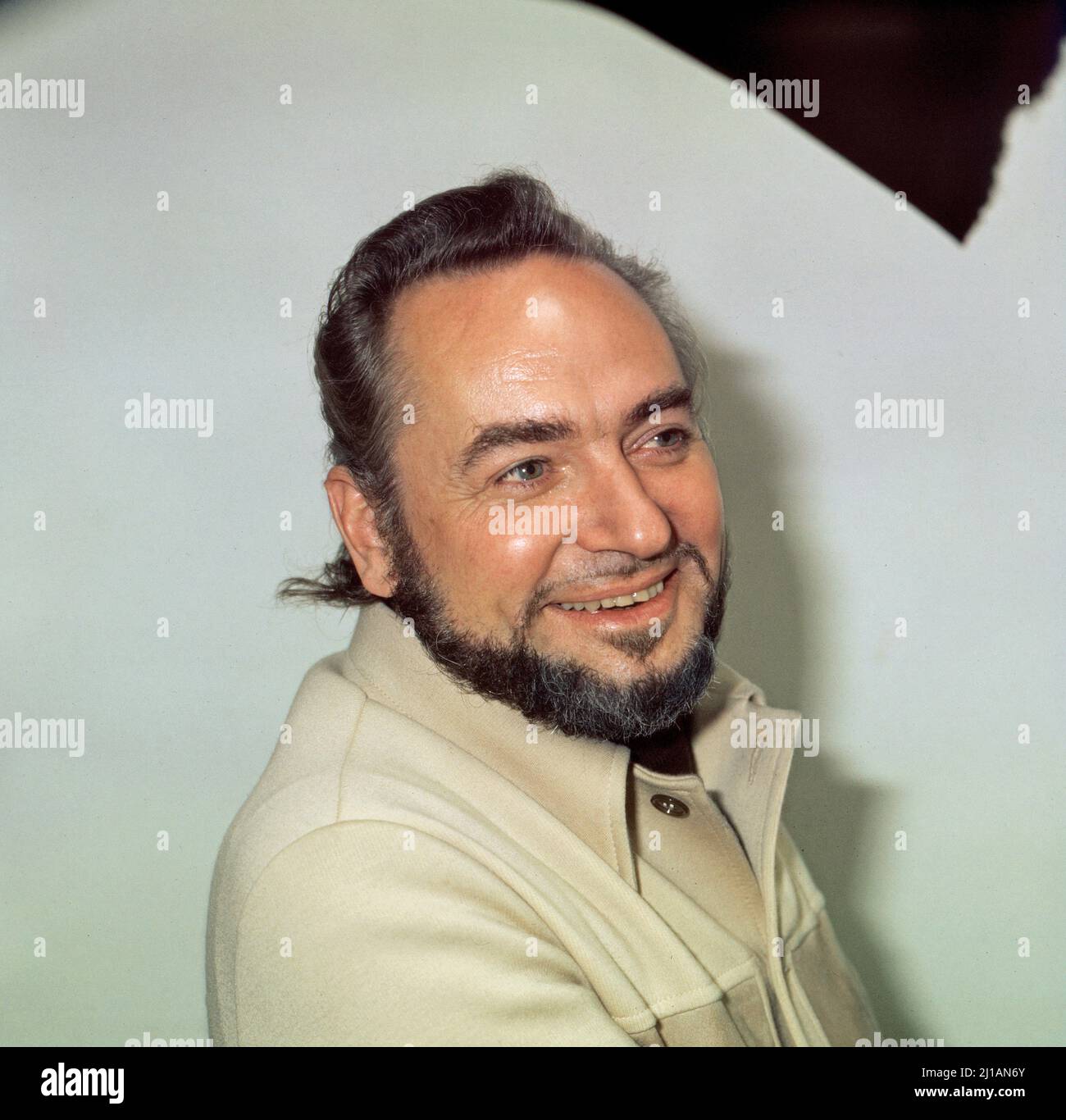 Straub huillet hi-res stock photography and images - Alamy