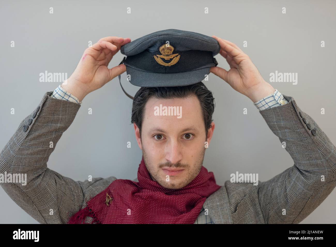 Raf uniform scarf hi-res stock photography and images - Alamy