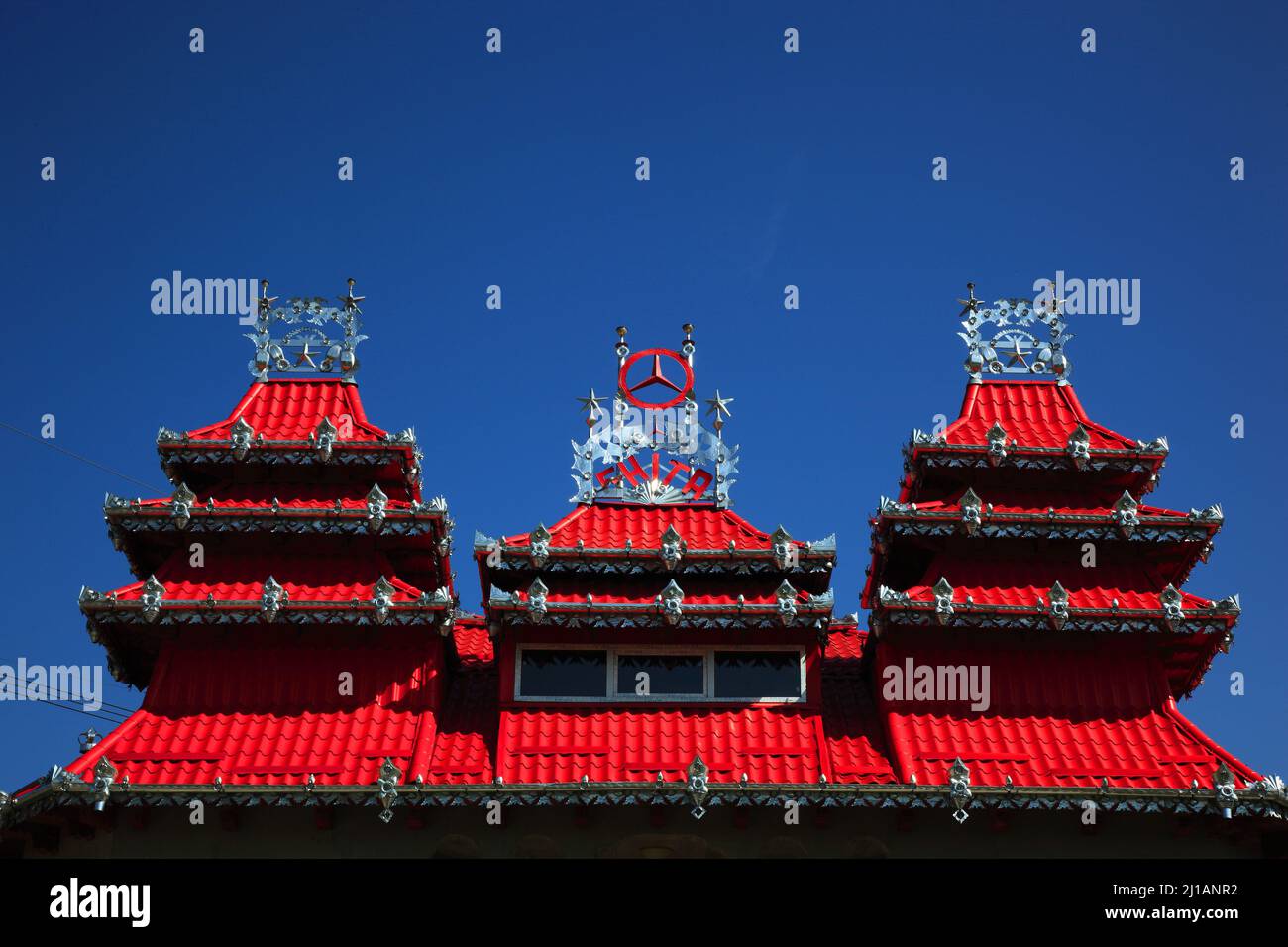 Zigeunervilla, Haus eines Zigeunerbaron bei Hunedora, typische ...