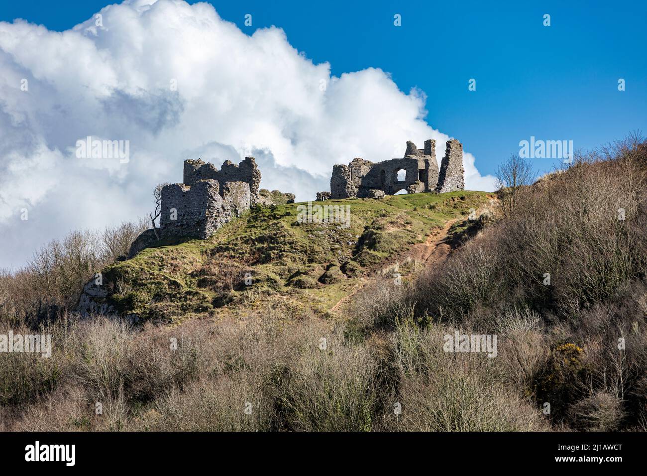 Pennard Castle at Three Cliffs Bay, Gower peninsula, Wales Stock Photo ...