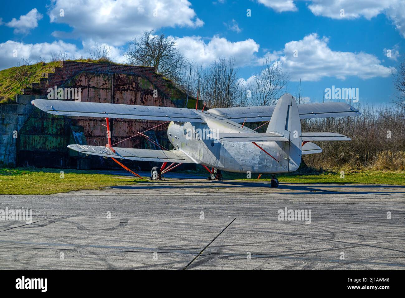 Plane Antonov AN-2 on Russian airfield Stock Photo - Alamy
