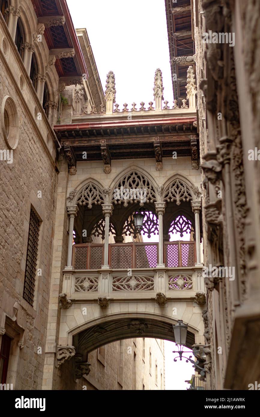 Bridge in Bisbe street in the Barri Gothic in Barcelona. Spain Stock ...