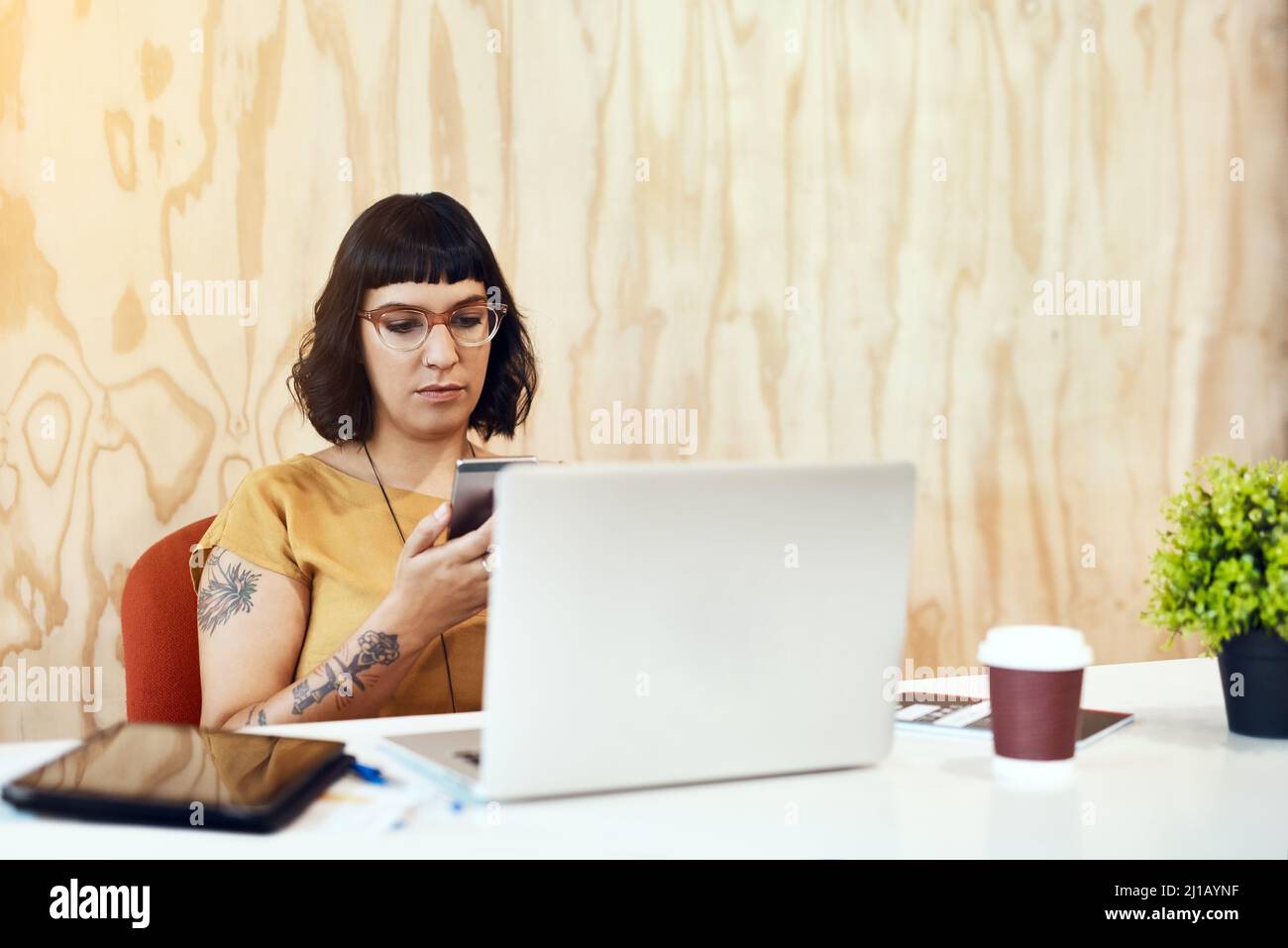 Young people sending messages hi-res stock photography and images - Alamy