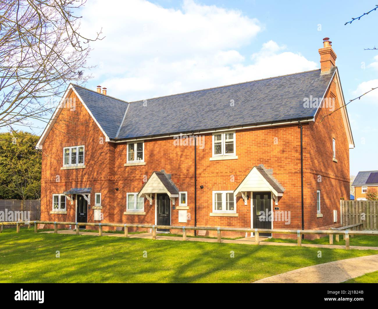 Build an exterior hi-res stock photography and images - Alamy