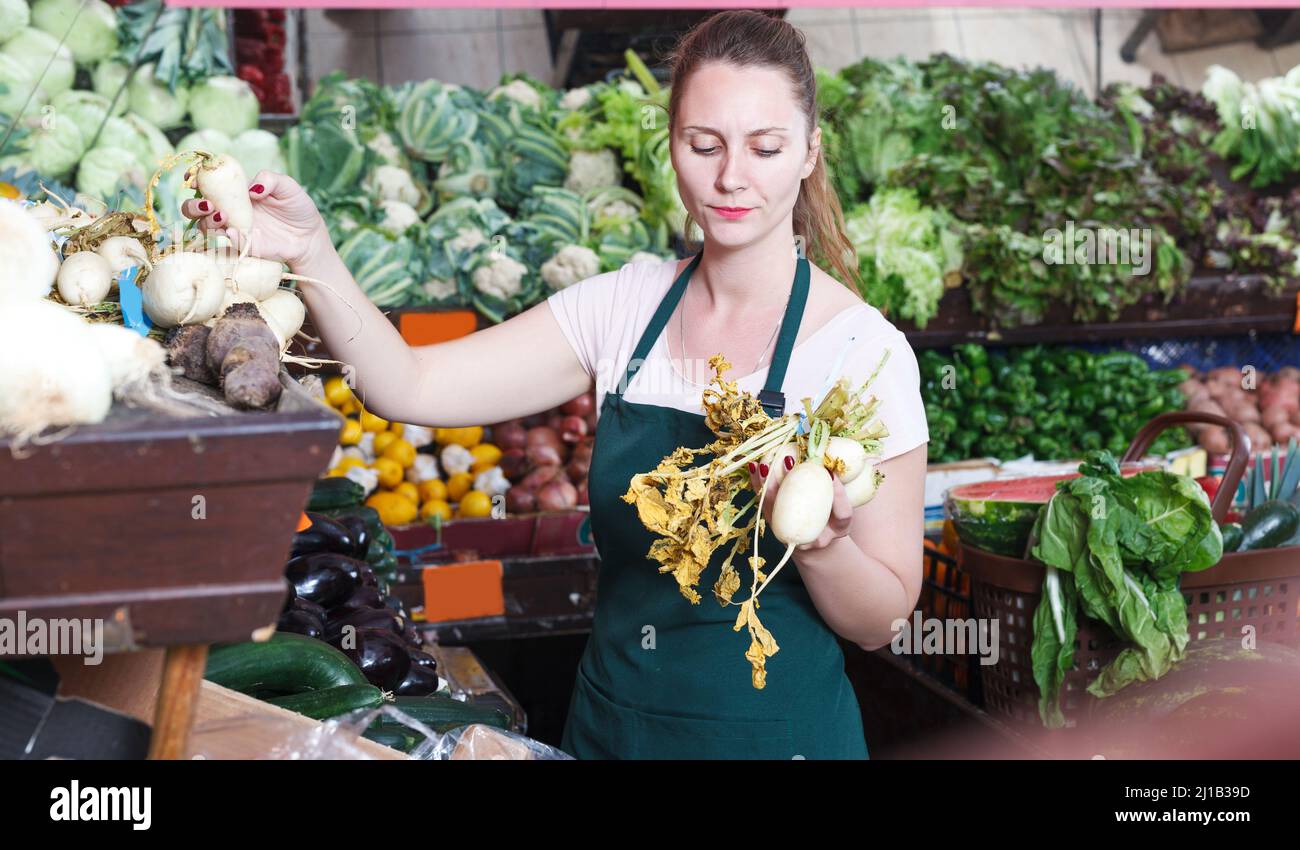 Female garden beet hi-res stock photography and images - Alamy
