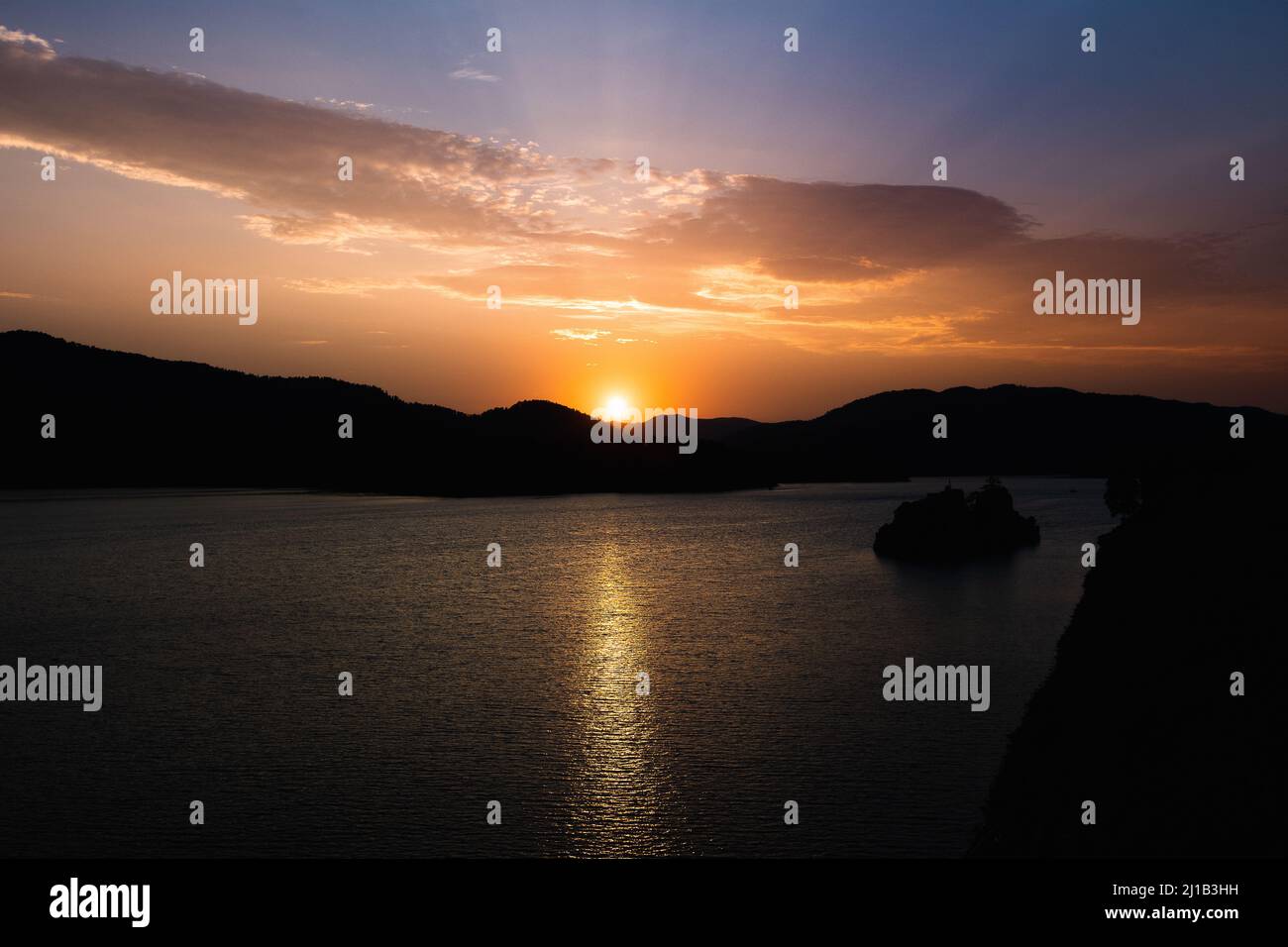 Lake pactola hi-res stock photography and images - Alamy