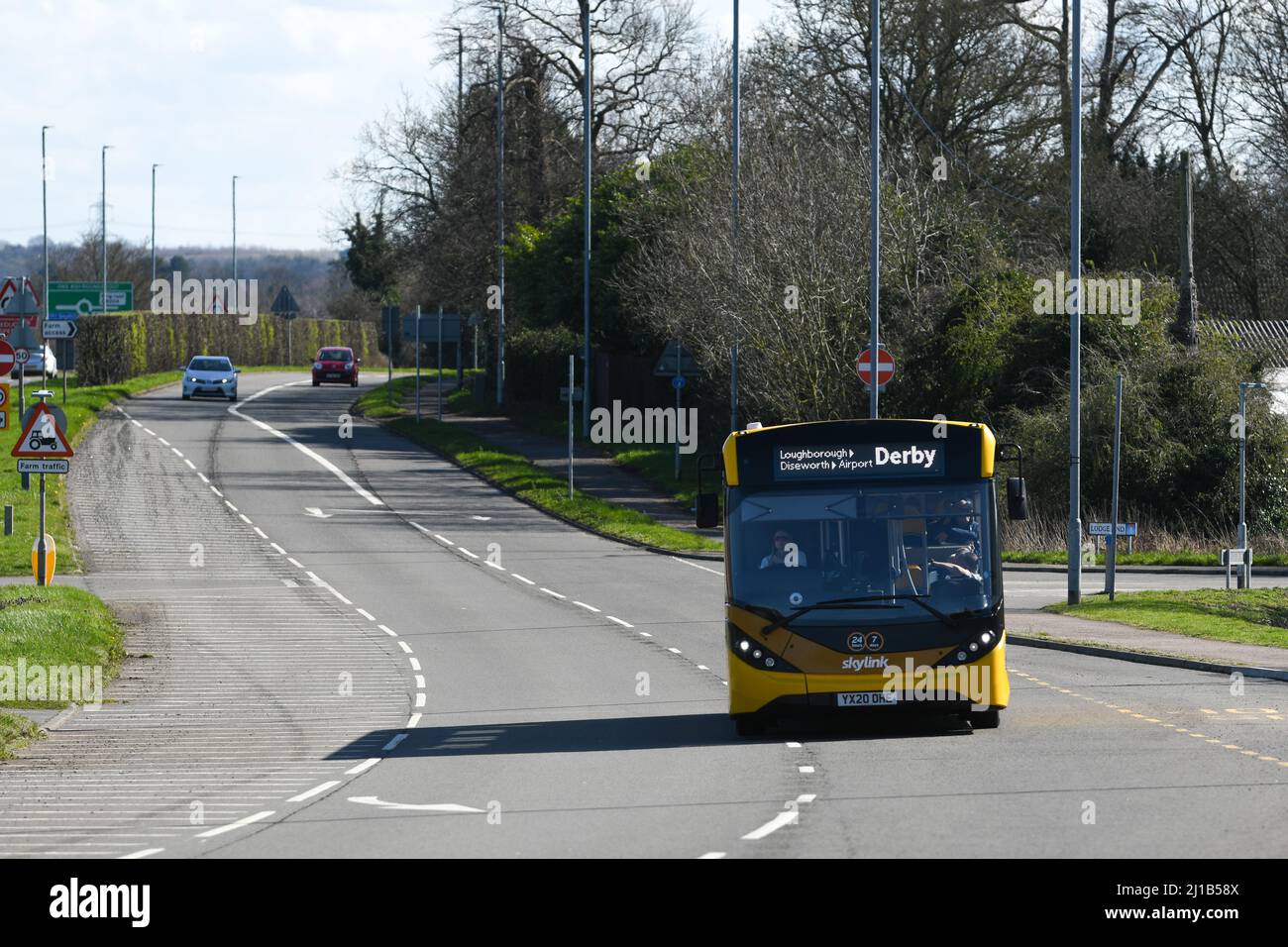 skylink bus on the a6 in loughborough Stock Photo - Alamy