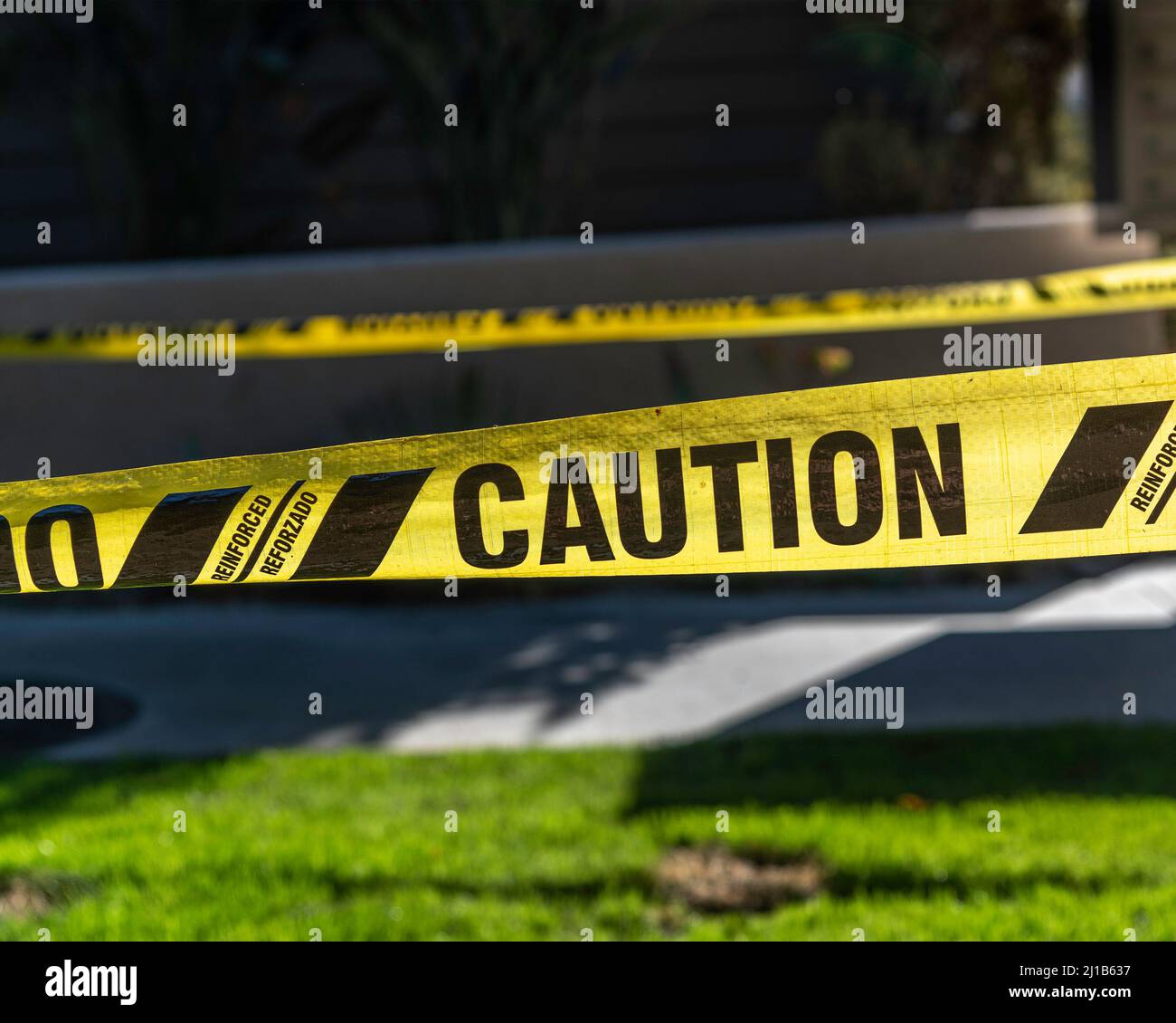 Caution tape do not cross hi-res stock photography and images - Alamy