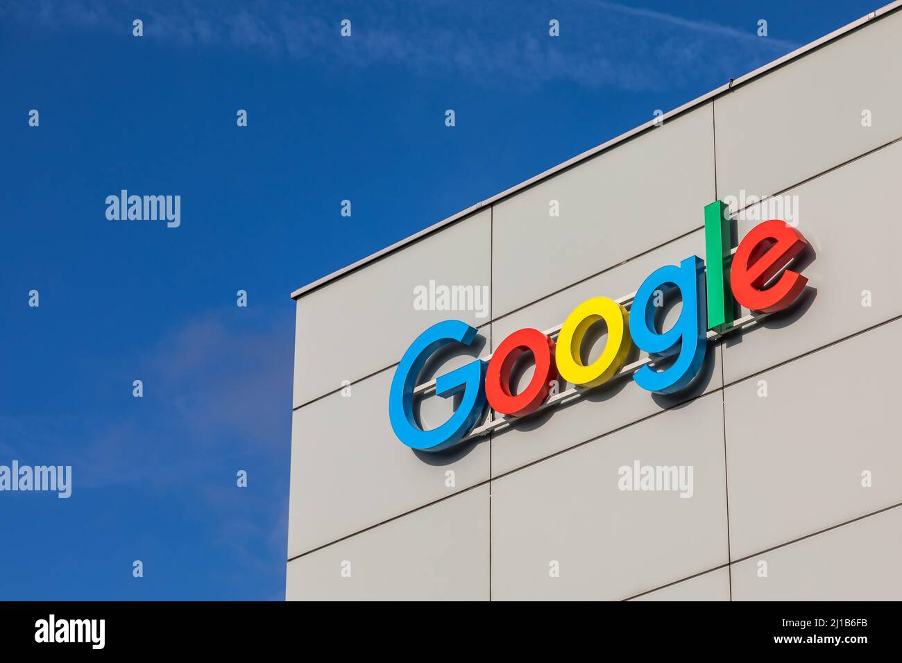 FACADE OF THE GOOGLE HEADQUARTERS IN ZURICH, GOOGLE LOGO, SEARCH ENGINE ...