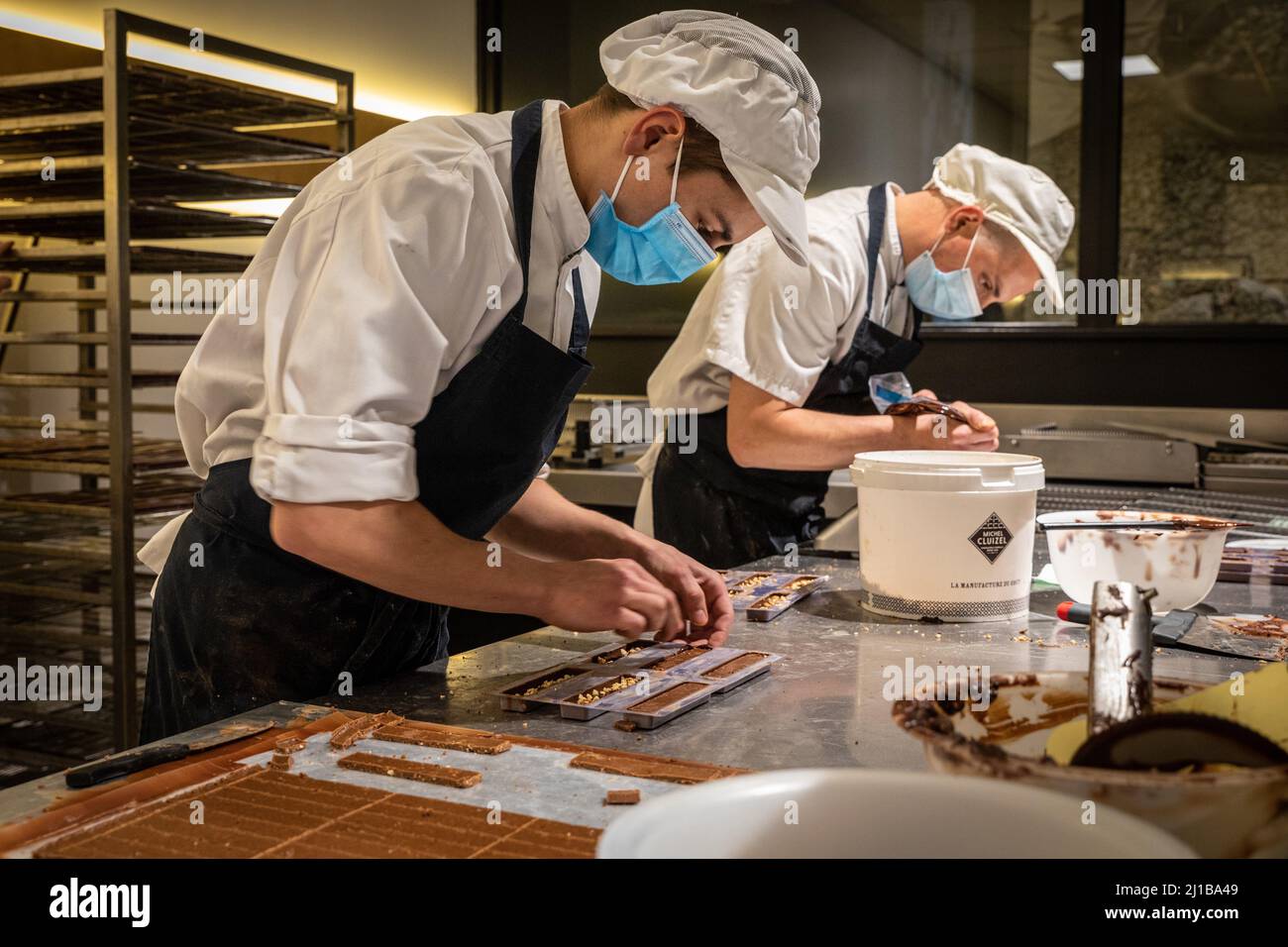 Chocolatrium chocolate making factory normandy hi-res stock photography ...